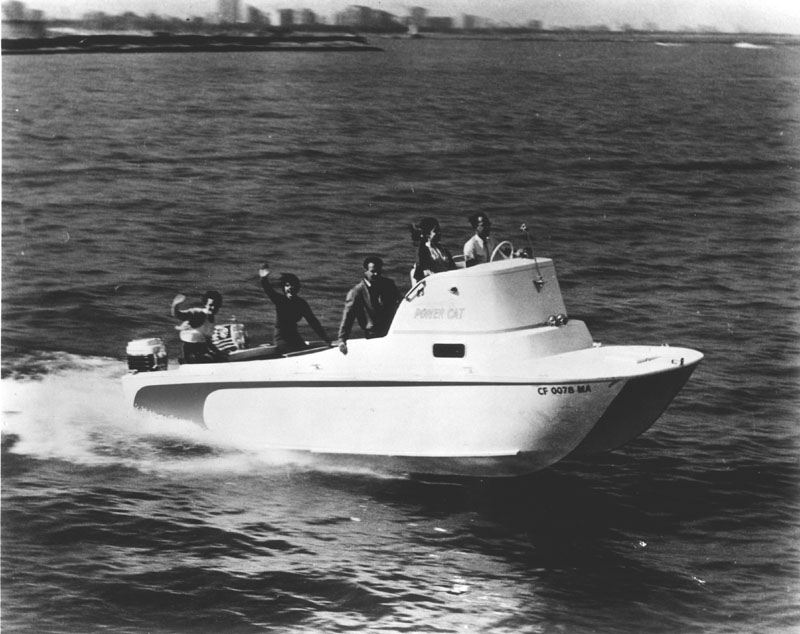 Power Cat Boat